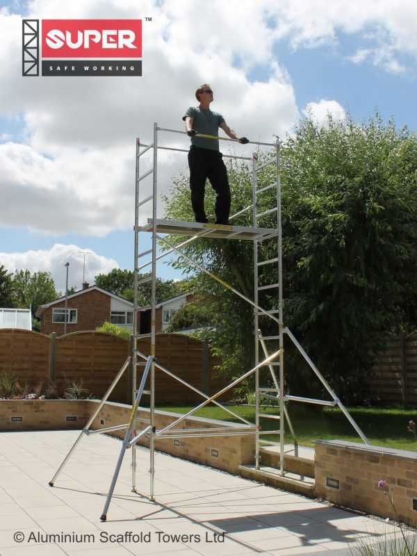 eDIY 5 Advanced Scaffold Tower with 4 Height Adj Baseplates & 4 ...