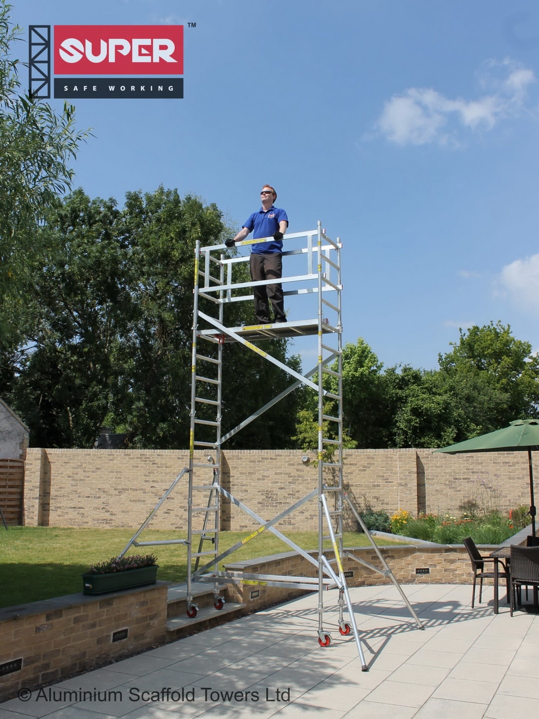 eDIY 5+ Scaffold Tower with 2 Telescopic Outriggers - Aluminium ...