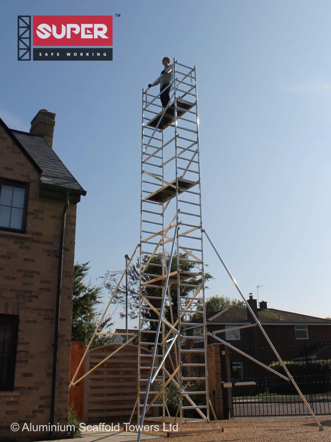 SUPER DIY 9S (7 in ONE) Scaffold Tower with 4 Stiffeners & 4 Telescopic ...