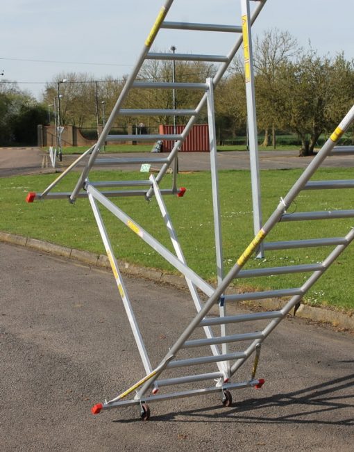 SUPER DIY Aluminium Scaffold Towers, Heavy and Light Duty