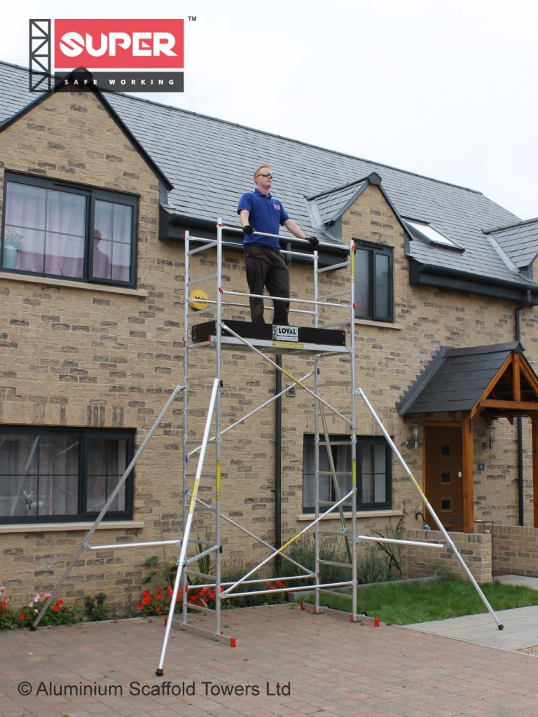 eDIY 5++ Scaffold Tower with 4 Telescopic Outriggers and Toeboards ...