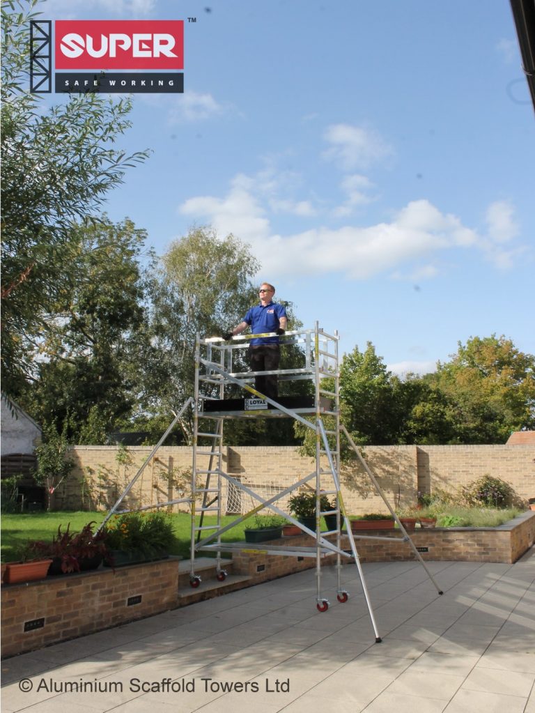 MDIY 7 Advanced Plus Scaffold Tower with 4 Telescopic Outriggers and ...