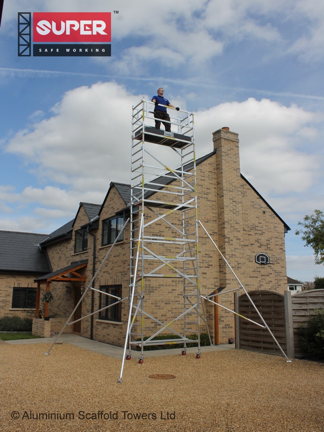 eDIY 4 Aluminium Scaffold Tower with Toeboard - Aluminium Scaffold ...