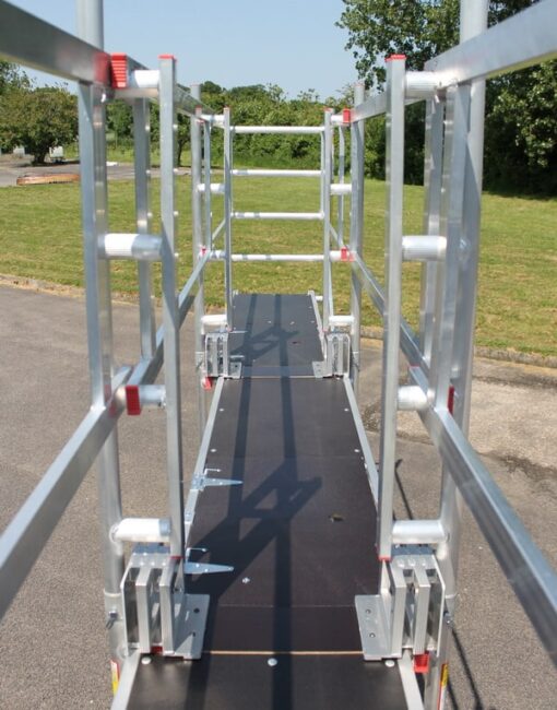 SUPER DIY Linked Towers with Toeboards Archives - Aluminium Scaffold ...